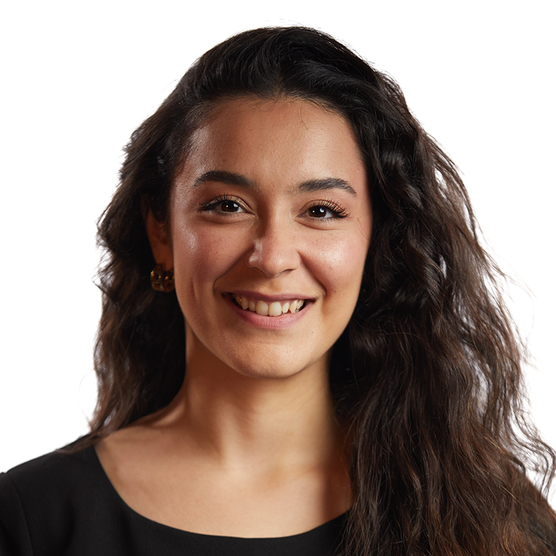 Aneska Diament, finissante en chant